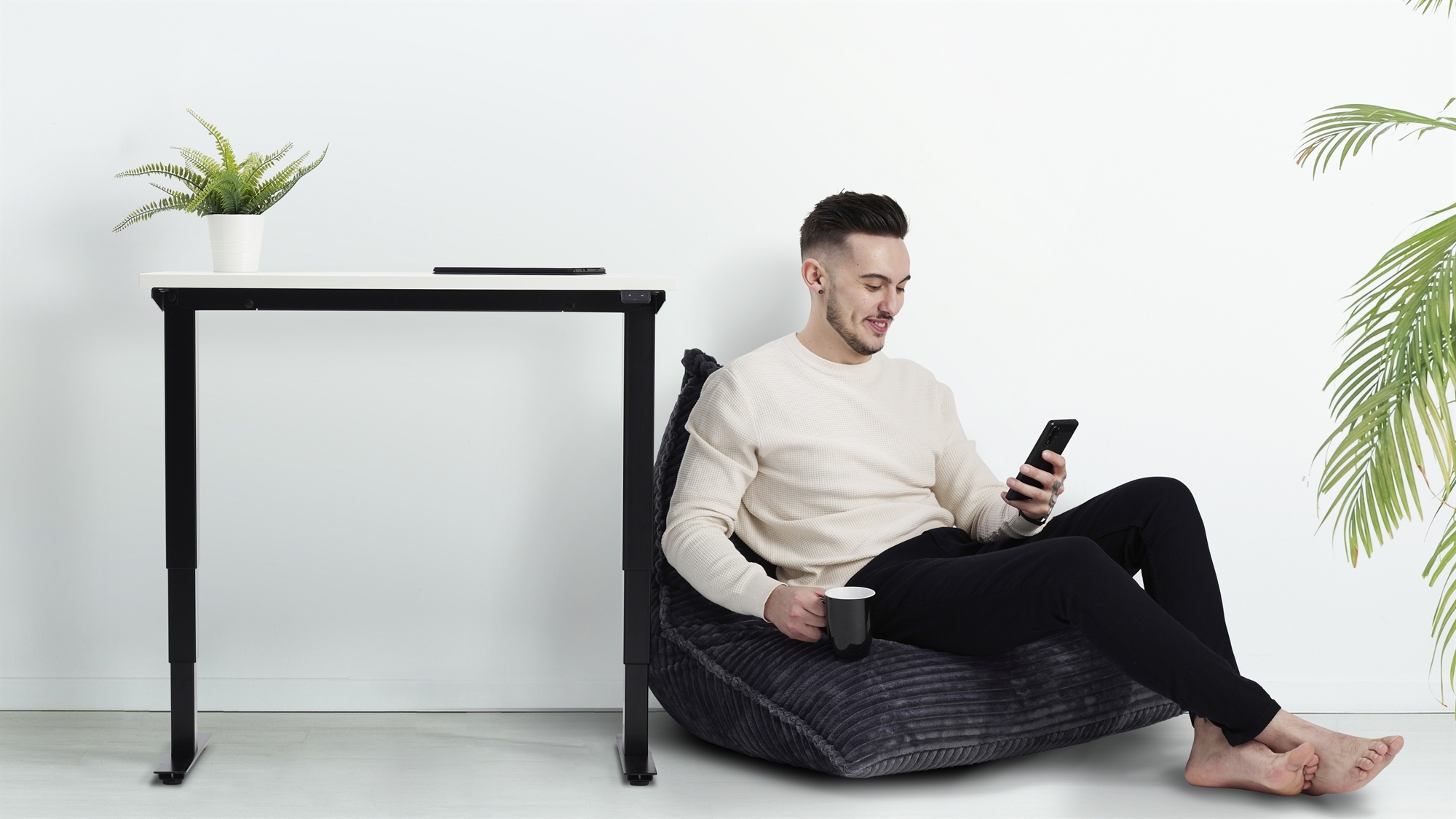 Lavoro Advance Mini Desk - Back in Action