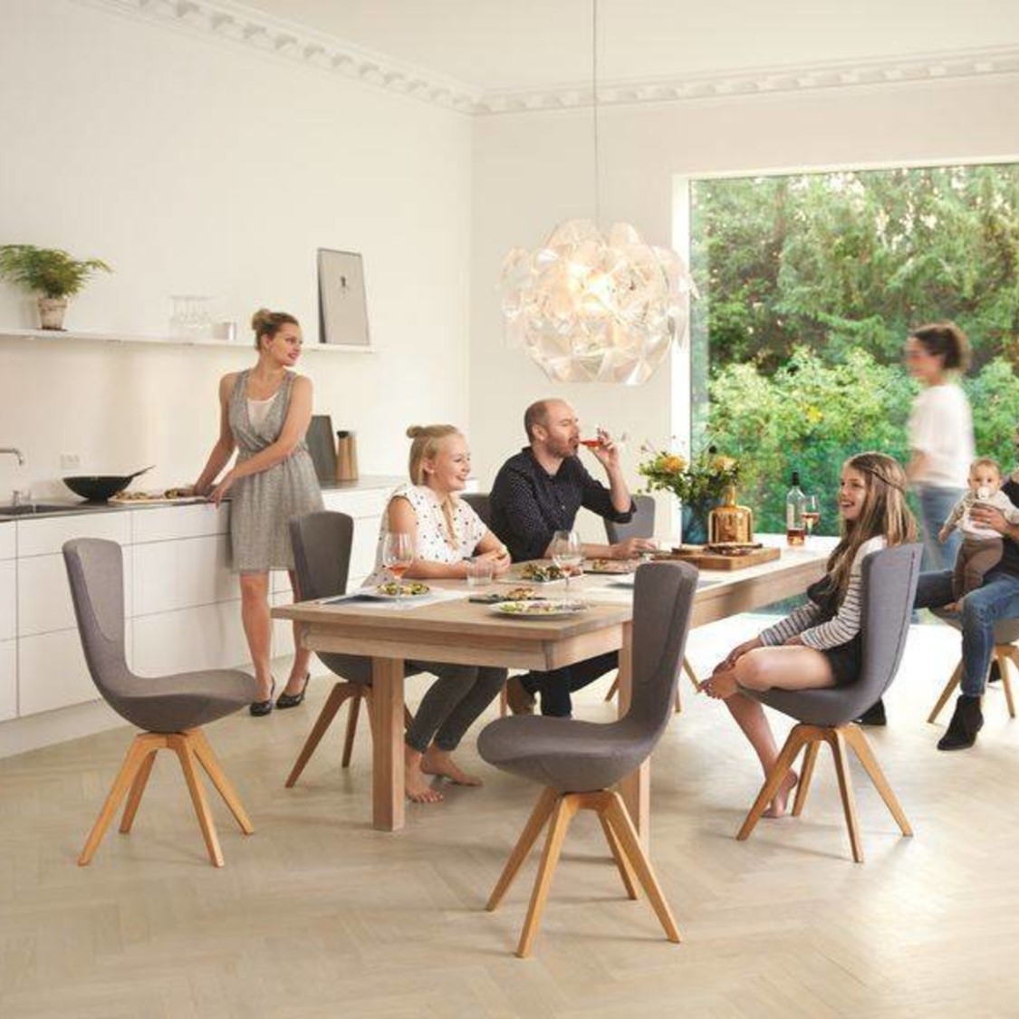 Varier Invite Set of 4 - Back in Action